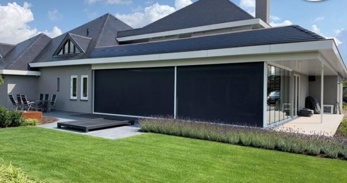 Voorzetscreen of inbouwscreen? Deco Zonwering biedt advies